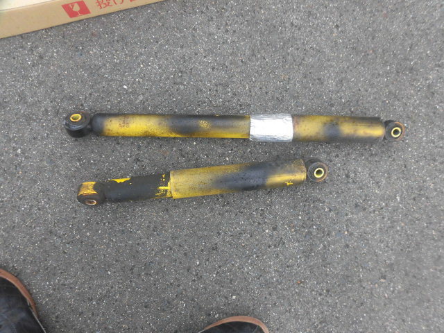 M312S ダイハツ ブーン X4のリアショックアブソーバーを交換しました。: M312S ダイハツ ブーン X4 のある生活の記録